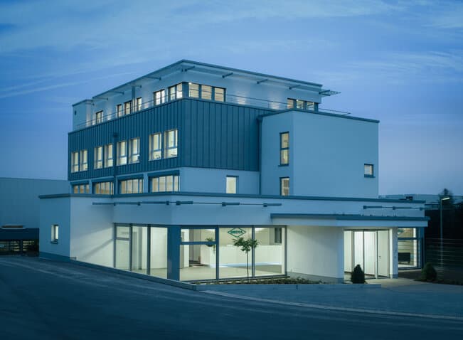 GEDIA Automotive Group: Kontakt